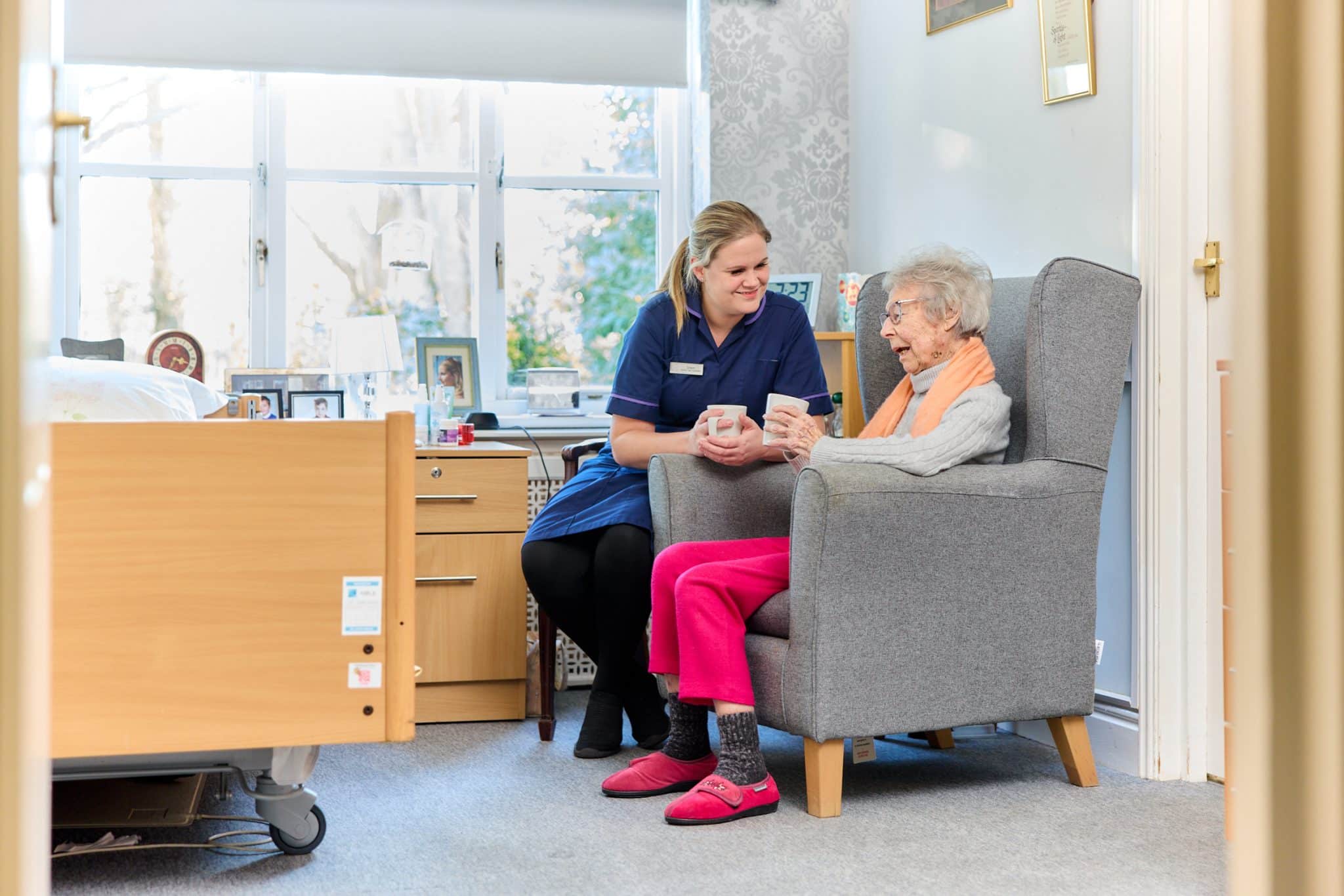 How to Maintain Independence in the Care Home - Minton Care Hotels